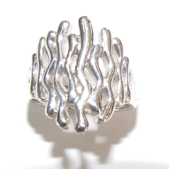 silver wavy ring | Kevan Scott Jeweller & Goldsmith